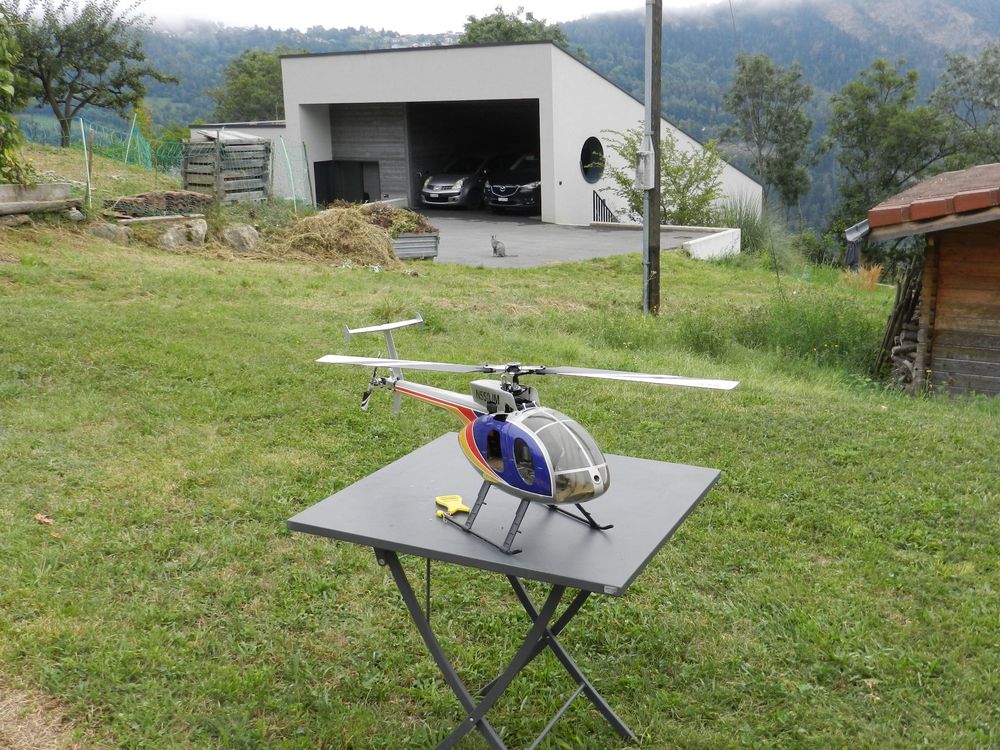 Héli rc t rex 500 Hughes 500 avec télécommande Spectrum Dx 9 (Gebraucht ...