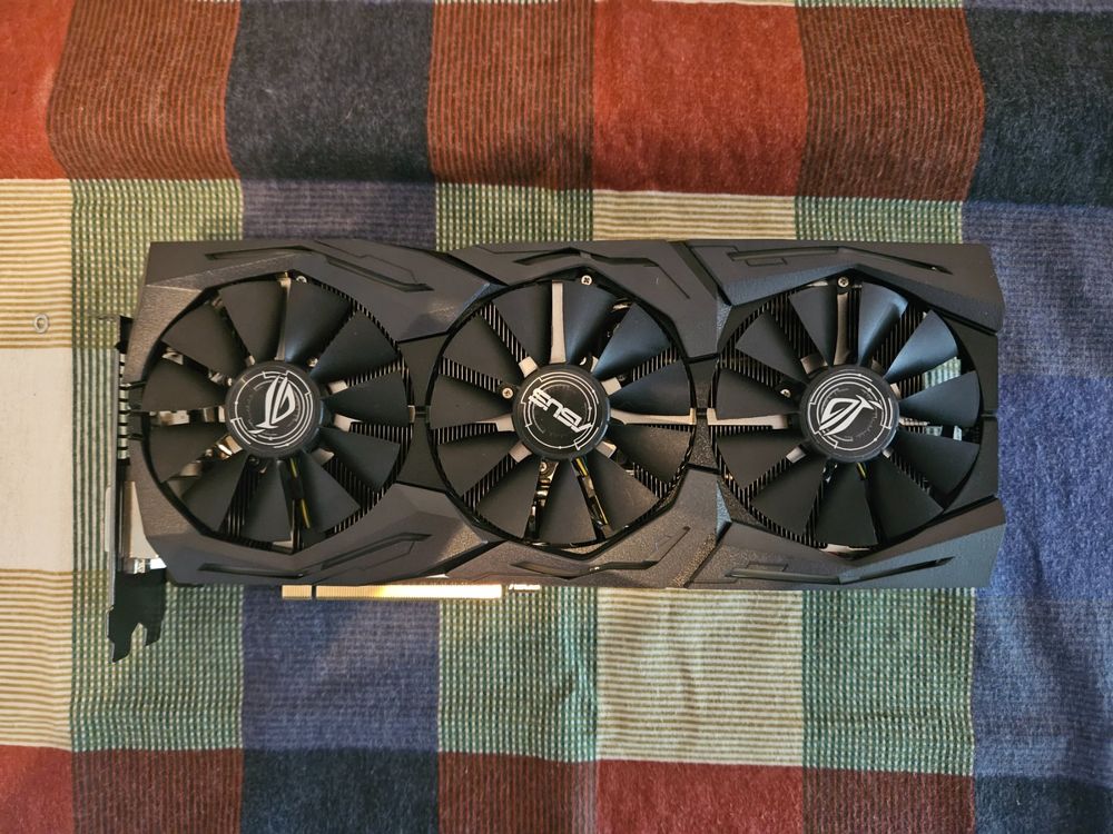 Asus ROG Strix GeForce GTX 1080ti 11Gb GDDR5X (Gebraucht) in Wald ZH ...