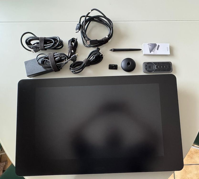Wacom Cintiq Pro 24+ Wacom Flex Arm | Kaufen auf Ricardo