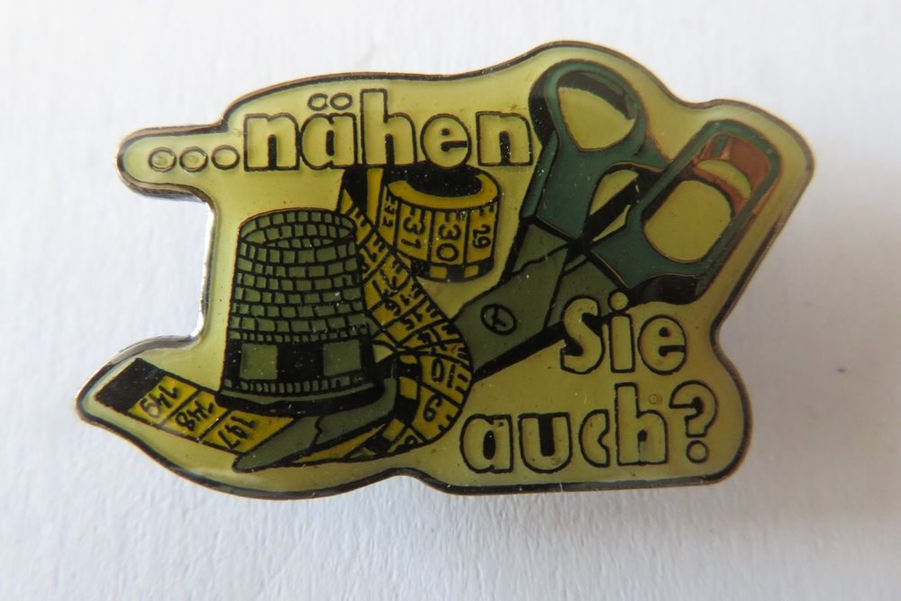 1 Pin gemäss Bild, Grösse 32x20 mm (Gebraucht) in Seengen für CHF 1 – mit Lieferung auf Ricardo ...