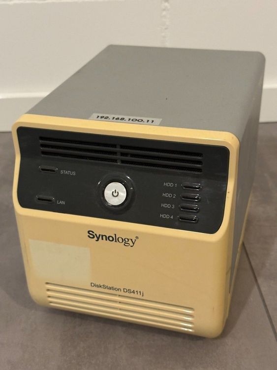 Synology DiskStation DS411j + 4 x 4To HDD (Gebraucht) in Coffrane für ...