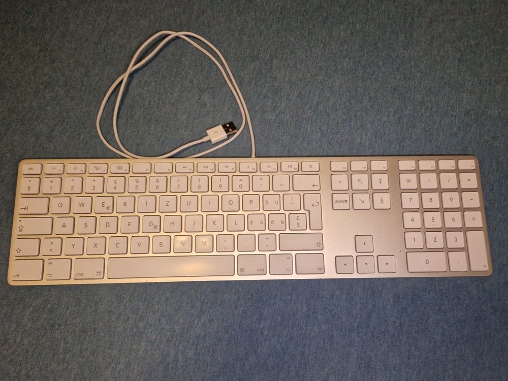 Apple A1243 USB Keyboard Tastatur Alu Silber Zahlenblock | Kaufen auf ...