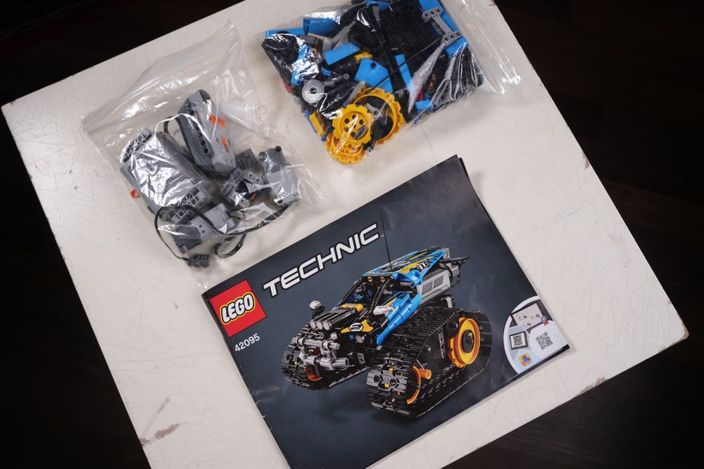 Lego Stuntracer 42095 (Gebraucht) in Wohlen AG für CHF 38 – mit ...