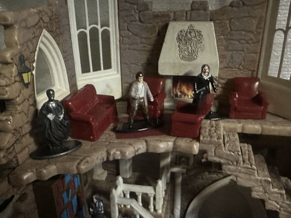 Harry Potter Metall Figuren Gryffindor Haus (Gebraucht) in Deitingen ...