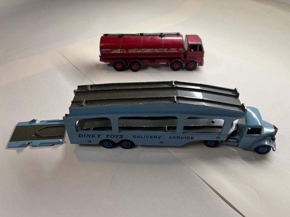 Dinky toys Car transporter et Camion citerne Esso (Gebraucht) in Genève ...