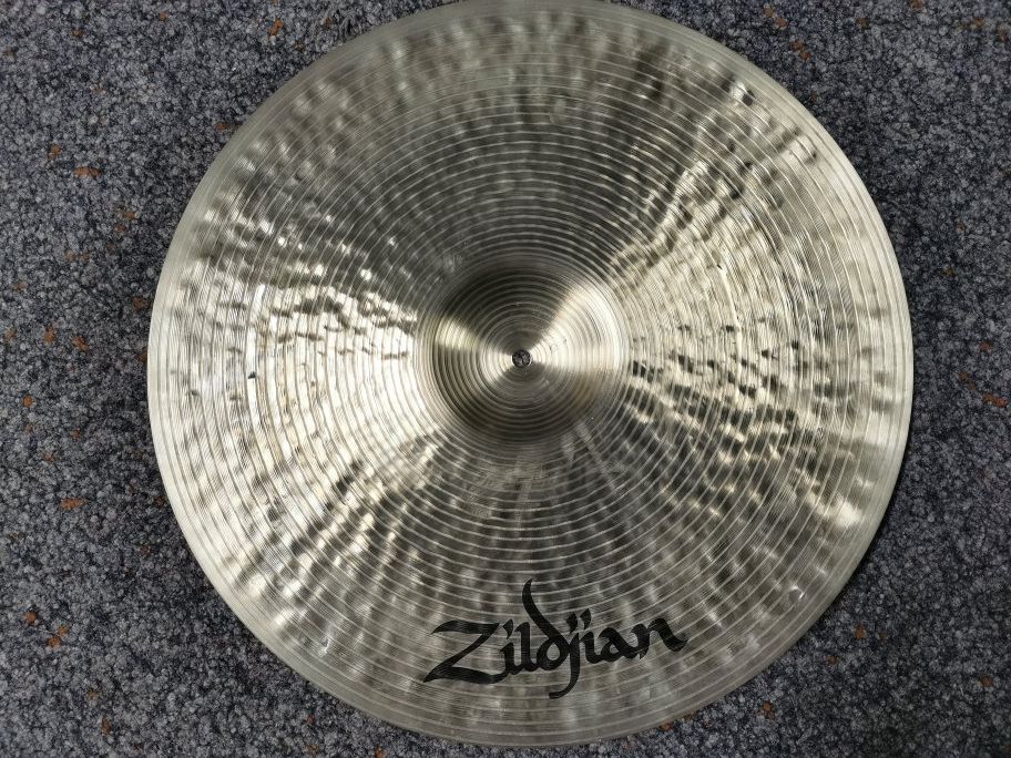 Zildjian 22" K-Custom Dark Ridebecken (Gebraucht) in Erlach für CHF 450 ...