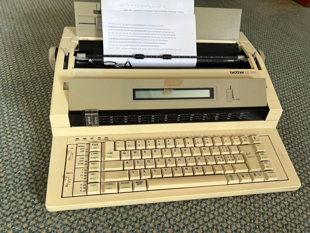 Schreibmaschine Brother CE 650 + neues Farbband | Kaufen auf Ricardo