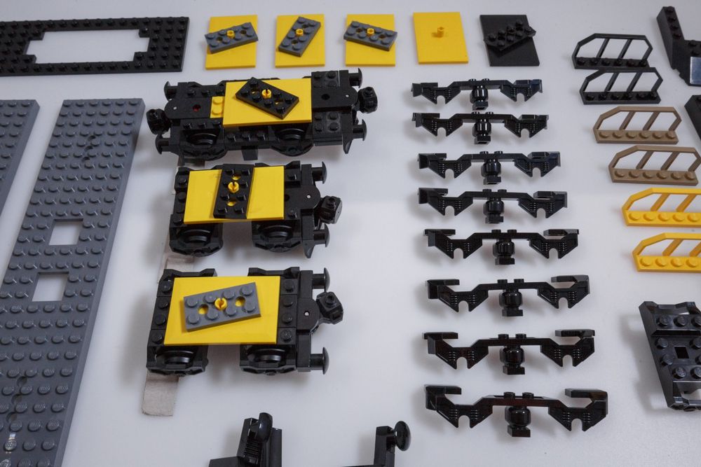 LEGO Eisenbahn (Räder, Basis, Lichter, Kupplungen, etc.) (Gebraucht) in ...
