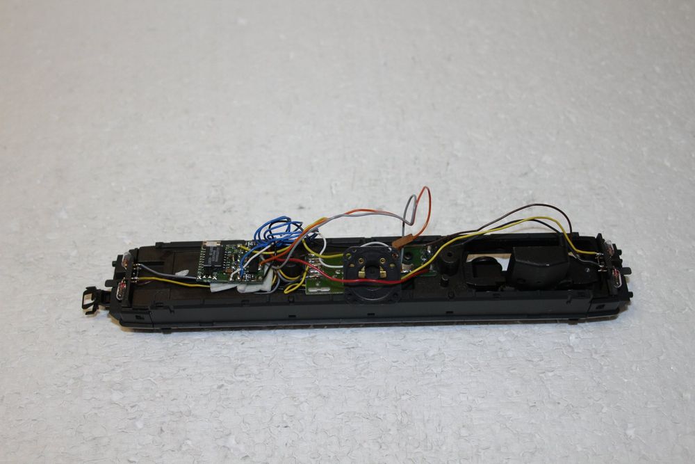 Märklin SBB Re 460 Chassis (Gebraucht) in Triesen für CHF 33 – mit ...