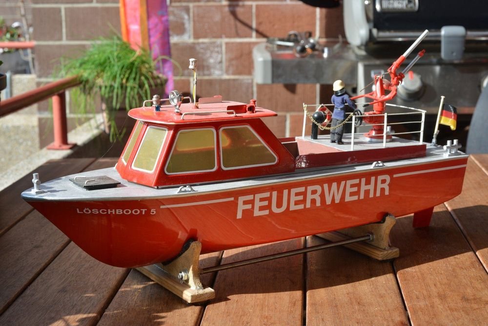 Robbe Dolly RC Boot Feuerlösch Graupner (Gebraucht) in Kilchberg ZH für ...