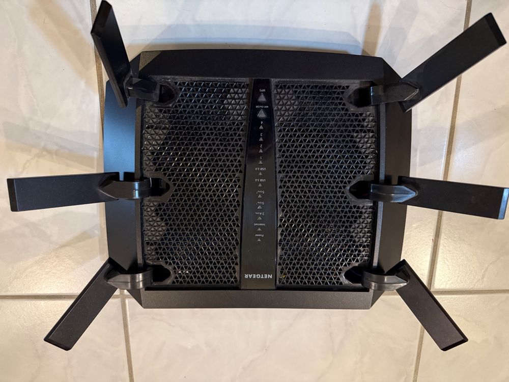 Netgear R8000 Nighthawk X6 Triband wifi router | Kaufen auf Ricardo