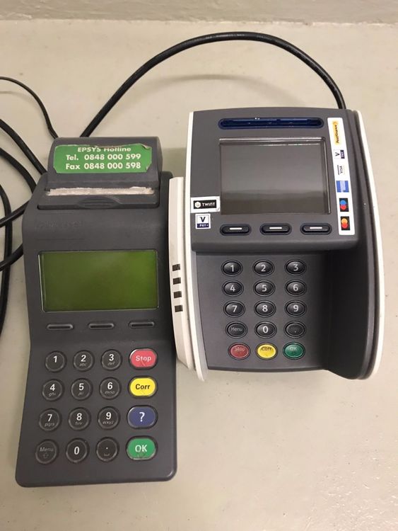 Dual-Kreditkarten-Terminal von Yomani (Gebraucht) in Zürich für CHF 281 ...