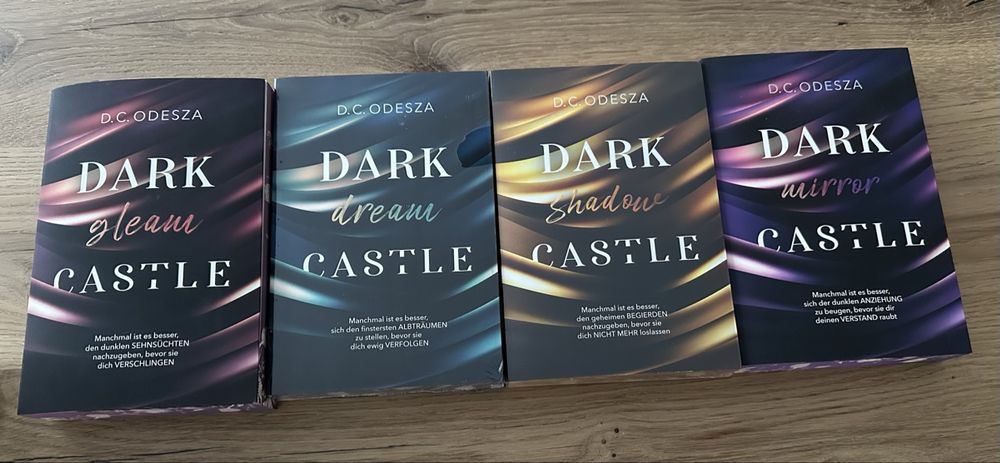 Dark Castle Reihe von D.C Odeza (Neu und originalverpackt) in Braunau für CHF 60 – mit Lieferung ...