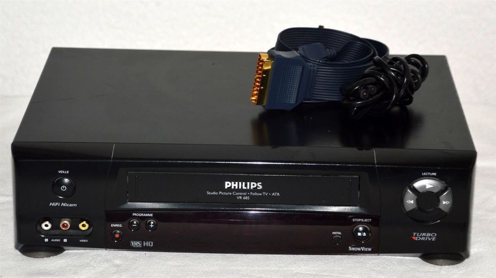Videorecorder VHS Philips VR685 (Gebraucht) in Collonges für CHF 70 ...