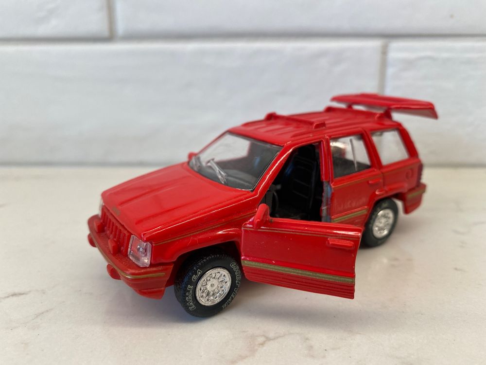 Road Champs Jeep Cherokee 1/43 | Kaufen auf Ricardo