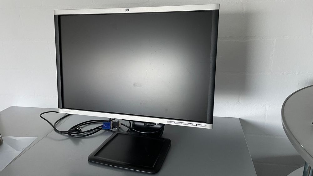 HP 2405 Monitor Bildschirm (Gebraucht) in Stäfa für CHF 5 – nur ...