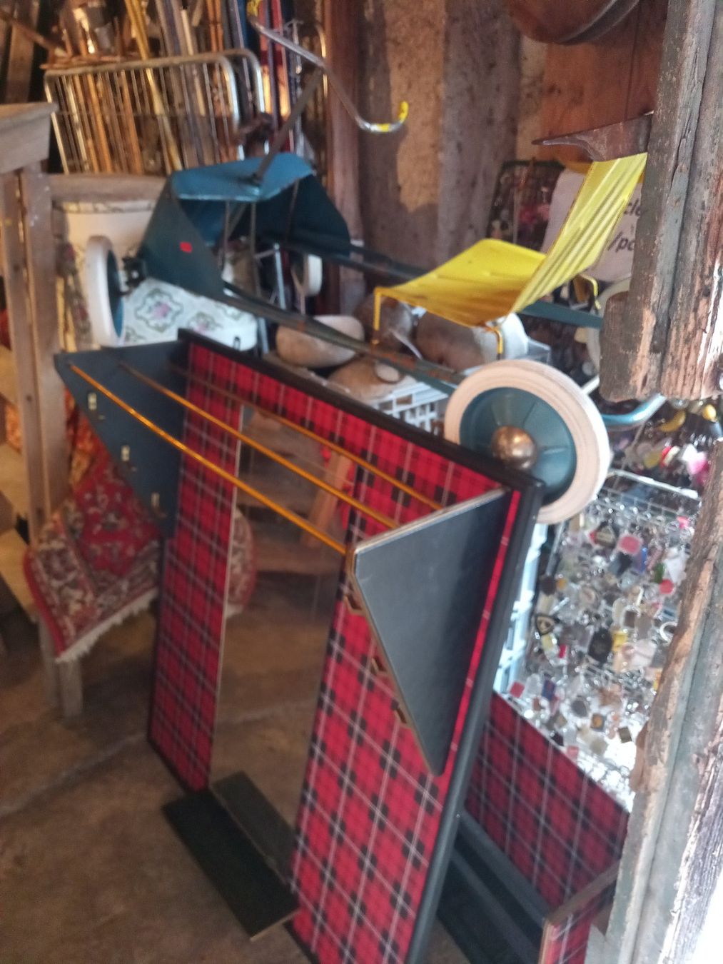 Tabourets de bar deux pièces (D'occasion) à Noiraigue pour CHF 120 ...