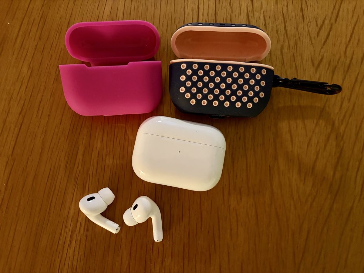 Original Apple AirPods Pro 2. Generation (Gebraucht) in Muttenz für CHF ...