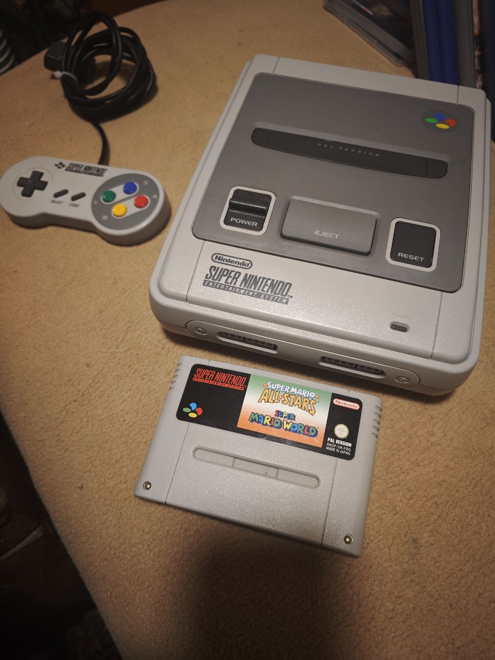 SNES Set "Super Nintendo" plus 1 Controller plus Mario Game (Defekt) in ...