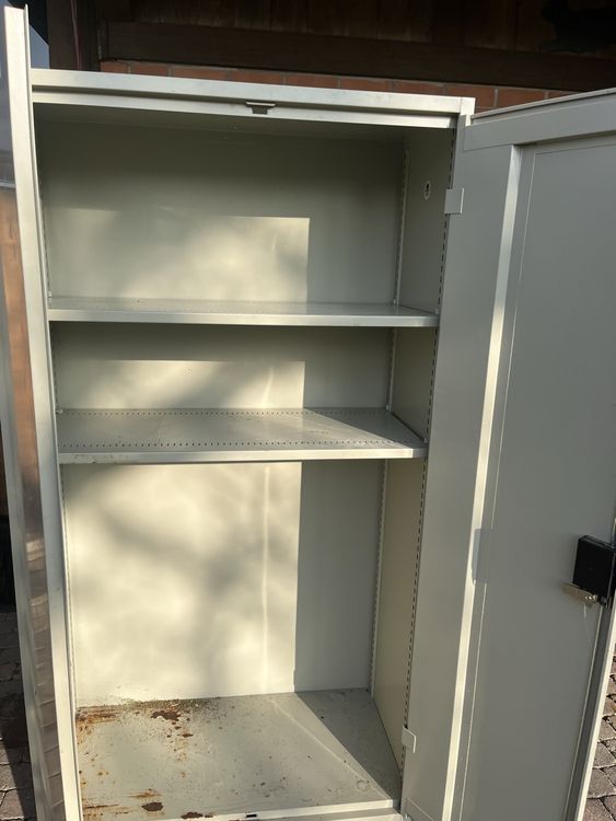 Lista schrank (Defekt) in Wengi b. Büren für CHF 5 – nur Abholung auf ...