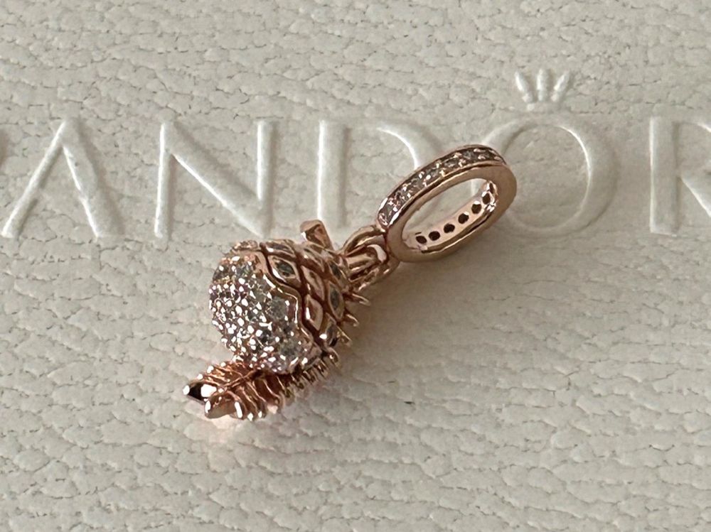 Pandora Rose™ Funkelnder Tannenzapfen Dangle Charm *NEU* (Neu (gemäss ...