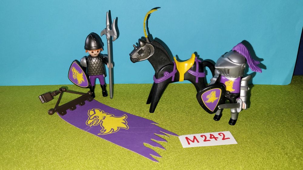 Playmobil Ritter,Burg M242 (Gebraucht) in Aarberg für CHF 9 – mit ...