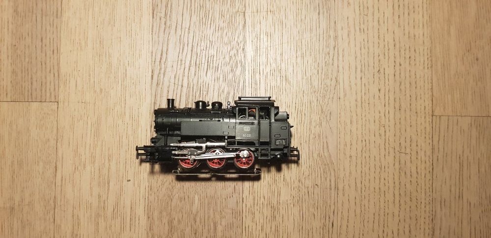 Märklin Dampflok 3190 BR 80 031H0 (Gebraucht) in Basel für CHF 20 – mit ...