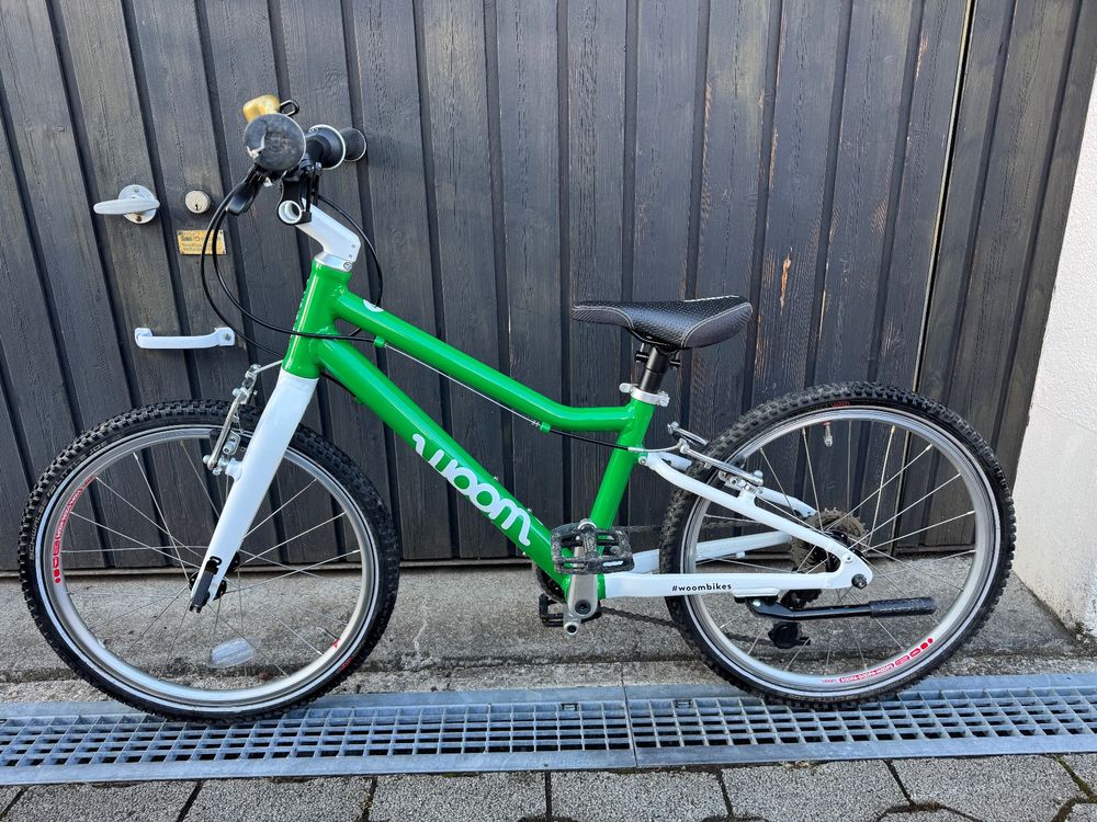 Woom 4 Kinderfahrrad 20 Zoll grün weiss | Kaufen auf Ricardo