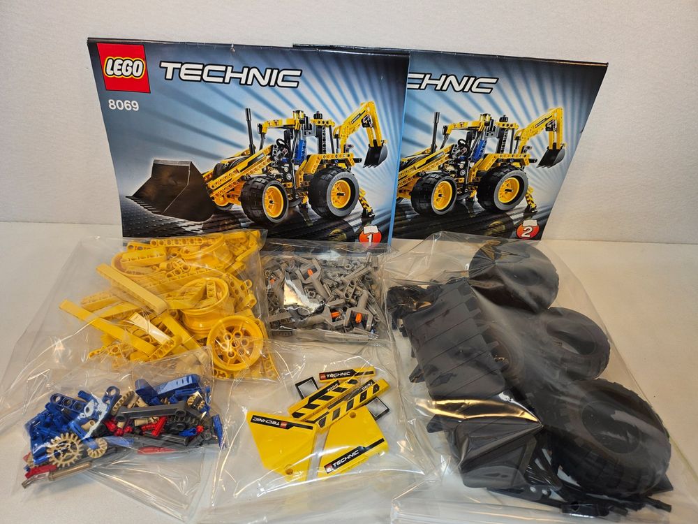 LEGO Technic 8069 Backhoe Loader aus dem Jahr 2011 komplett (Gebraucht ...