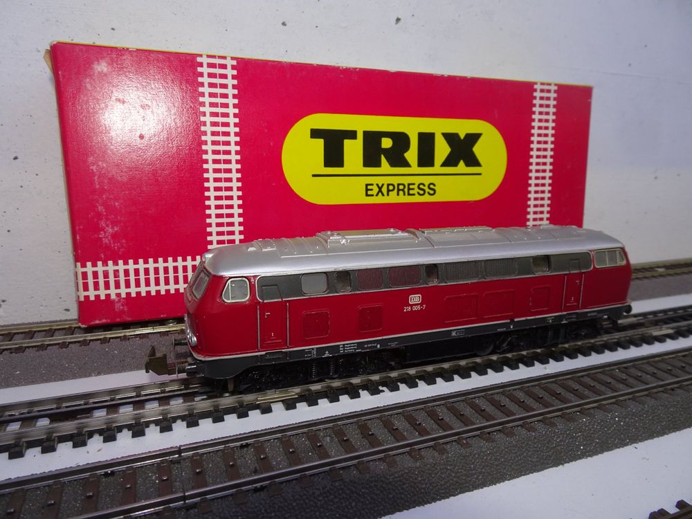 Trix Lokomotive DB Br 218 005-7 EMS System HO 2759 | Kaufen auf Ricardo