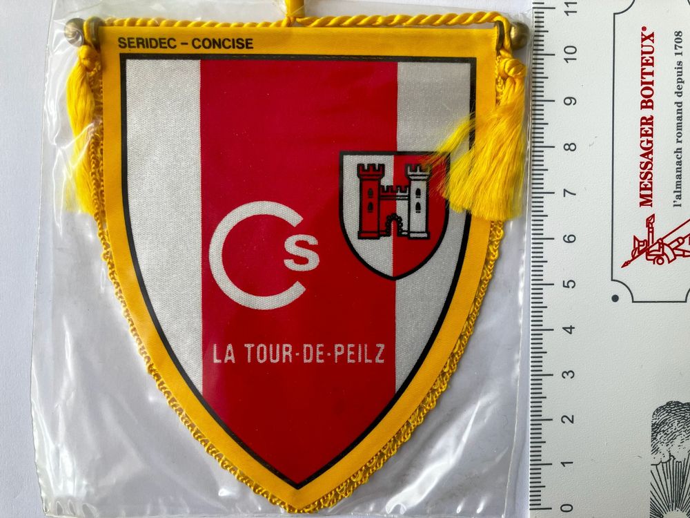 Vintage Fanion/Wimpel CS LA TOUR-DE-PEILZ (Neu und originalverpackt) in Gland für CHF 10 – mit ...