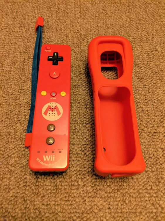 Original Mario WiiMote (Gebraucht) in Menziken für CHF 29 – mit ...
