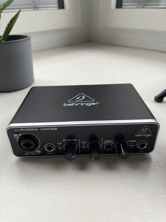 Behringer UMC22 XLR Interface + Behringer B1 Microphone (Gebraucht) in ...