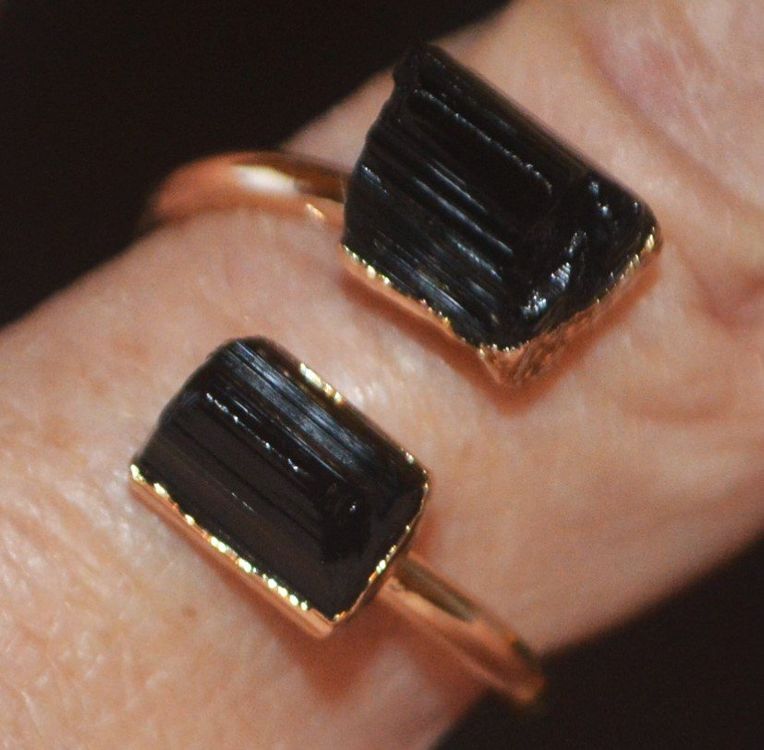 Schwarzer Turmalin Ring Gold