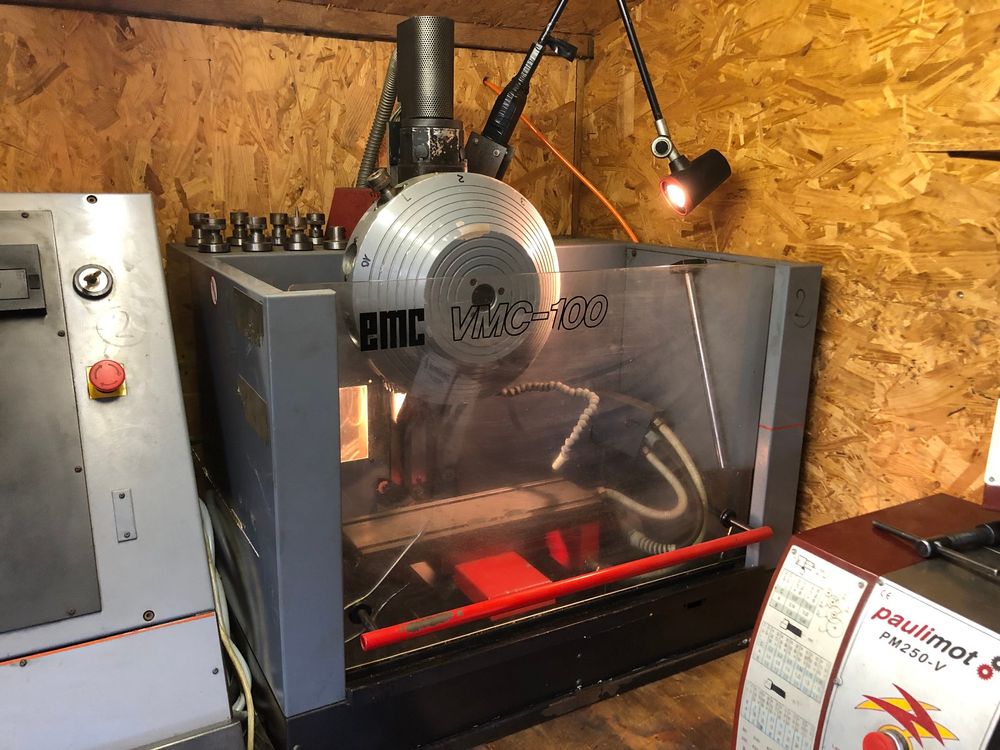 EMCO VMC-100 TM02 CNC Fräsmaschine OHNE Steuerung | Kaufen auf Ricardo