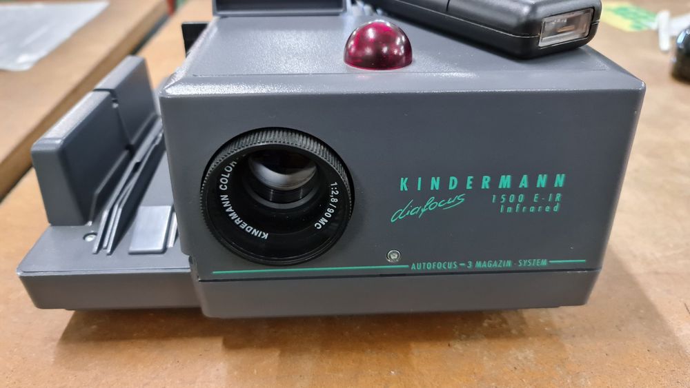 Diaprojektor- Kindermann (Gebraucht) in Pratteln für CHF 34 – mit ...