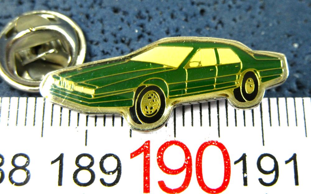 OLDTIMER AUTO PIN " ASTON MARTIN 1976 " (Gebraucht) in Ettingen für CHF ...