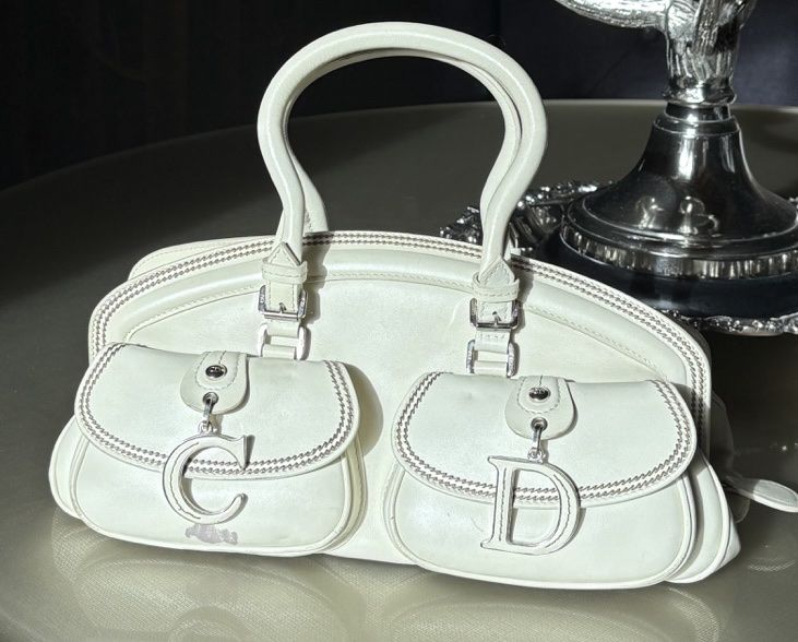 👜 Christian Dior “Detective Bag” in pelle bianca (Usato) a Epalinges ...