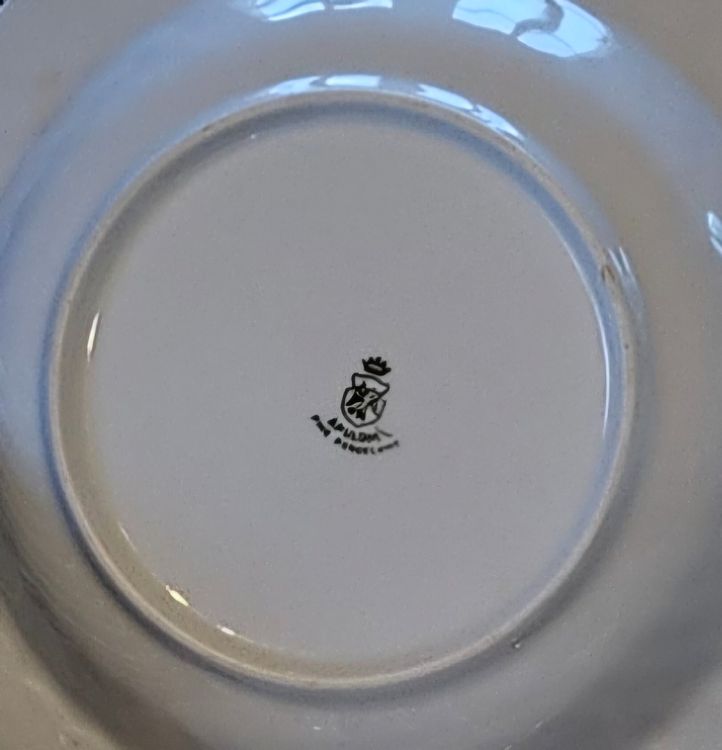 PORZELLAN-TRAUM: Apulum (Fine Porcelain)🦋 (Gebraucht) in Ennetbühl für ...