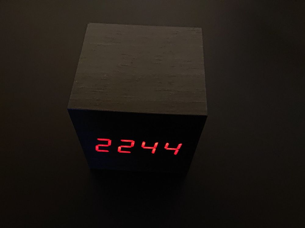 NEU - Digital Multi Info Cube Holz Design Voice Control LED (Neu und ...