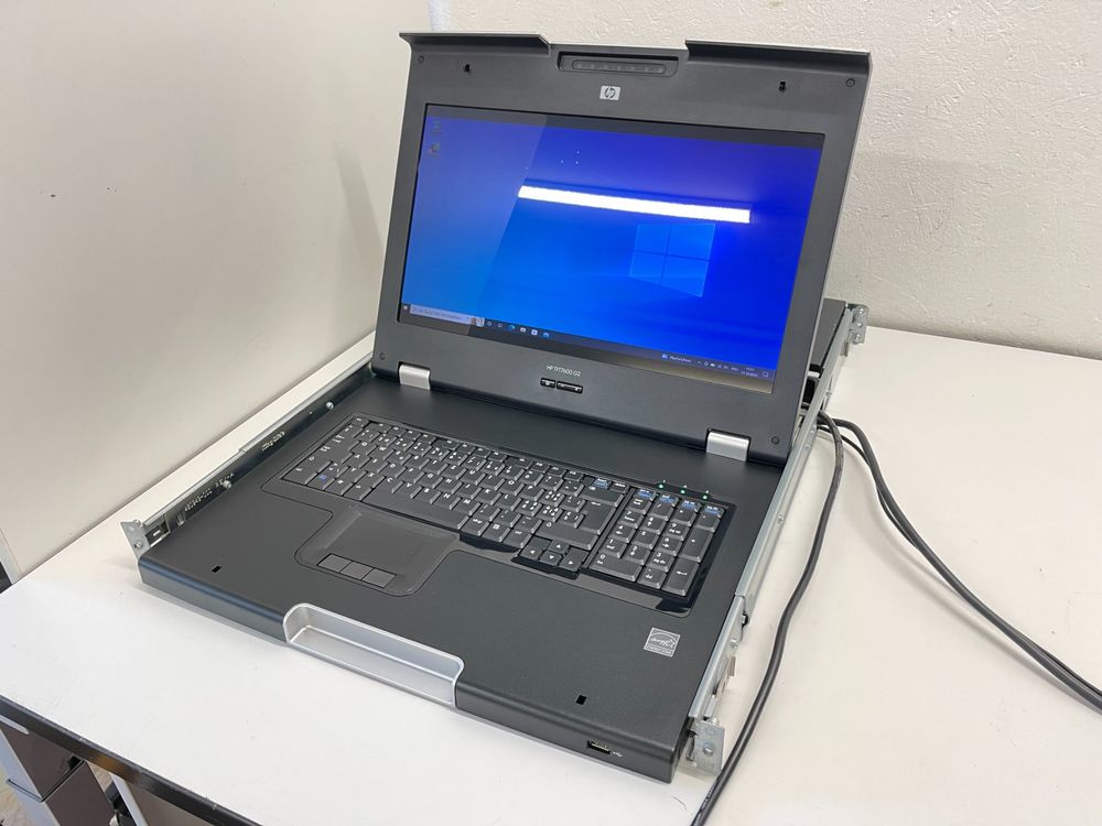 HP TFT 7600 G2 mit HP IP KVM Switch! | Kaufen auf Ricardo