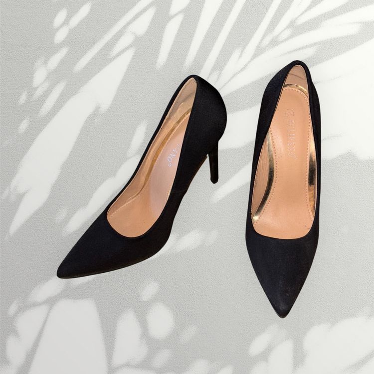 Schwarze High Heels – Grösse 38 (eng) (Gebraucht) in Luzern für CHF 1 ...