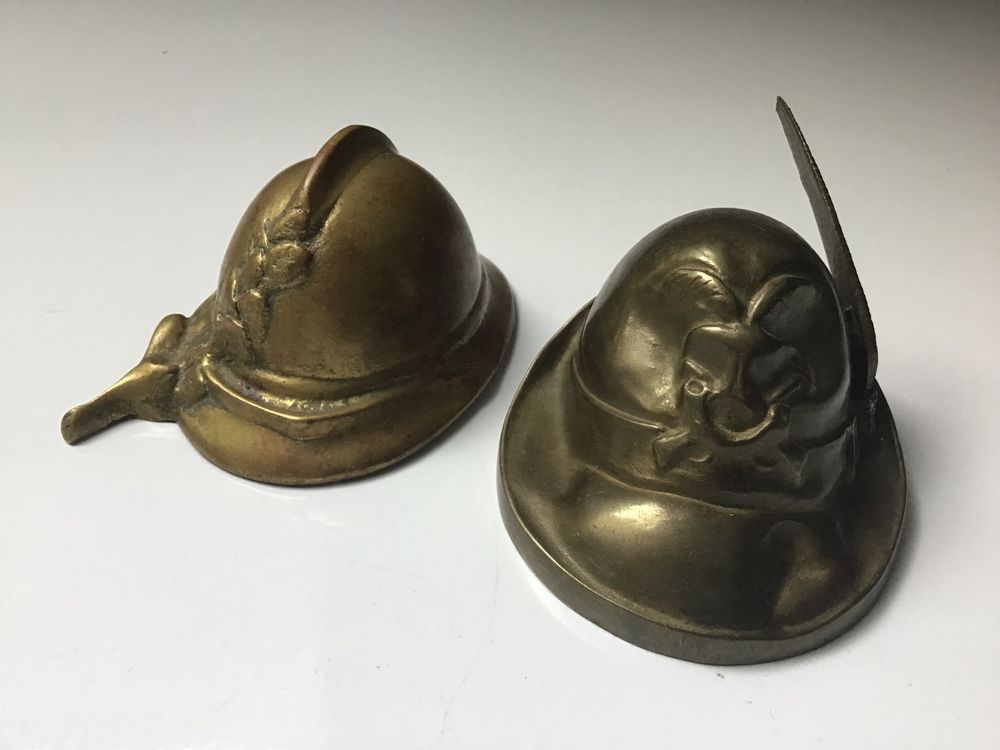 Alte Deko "MILITÄR UNIFORM HELM/HUT" Italien/Österr.Messing (Gebraucht ...