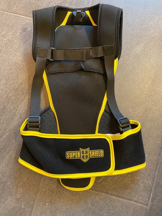 Super Shield Rückenprotektor Motorrad (Gebraucht) in Wenslingen für CHF ...