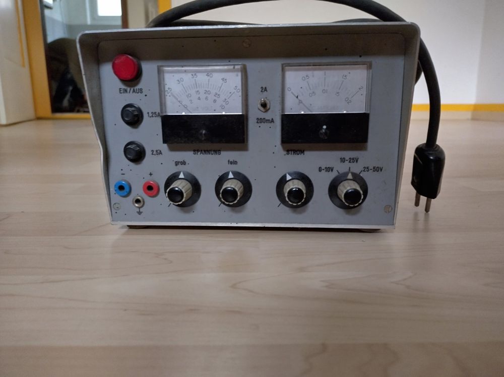 Altes Labornetzteil 0-50V DC 2A (Gebraucht) in Hausen am Albis für CHF ...