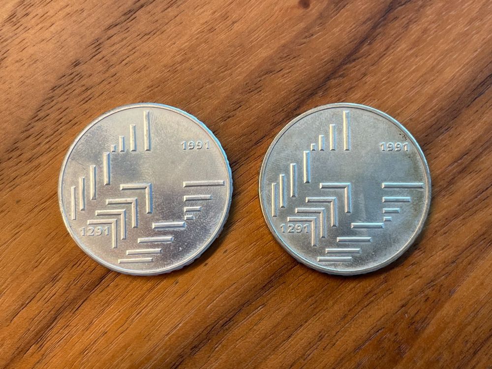 2 x Gedenkmünzen Silber 700 Jahre Schweiz - 20 FR (Gebraucht) in Meggen für CHF 39.5 – mit ...