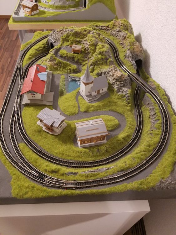 Noch Hartschaum Fertiggelände Spur N inkl. Gleisen, Gebäude (Neu ...