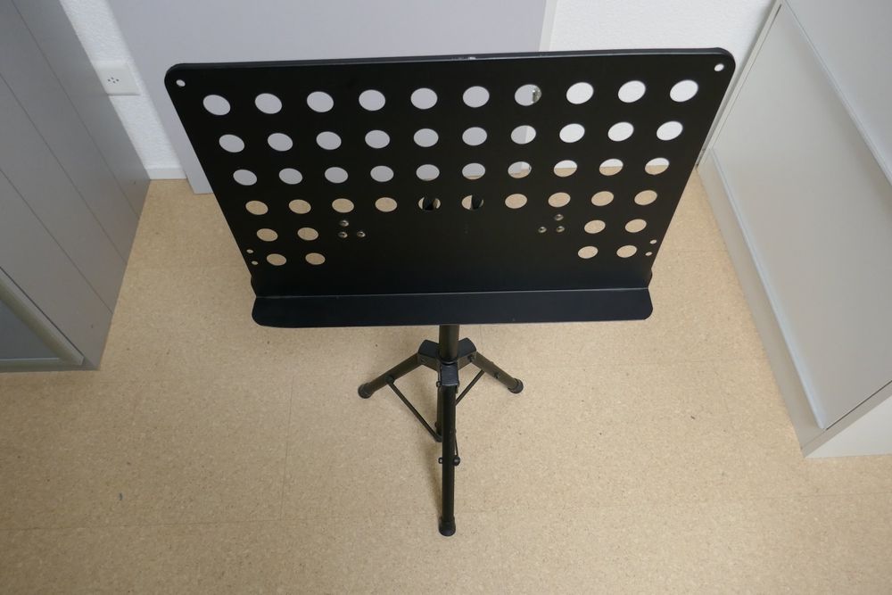 Gear4music Notenständer | Kaufen auf Ricardo