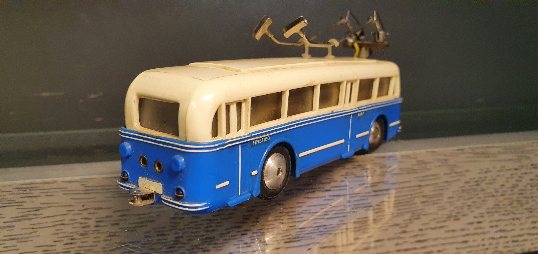 EHEIM:HO: TROLLEYBUS MIT MASTEN UND FAHRLEITUNGEN (Gebraucht) in Biglen ...