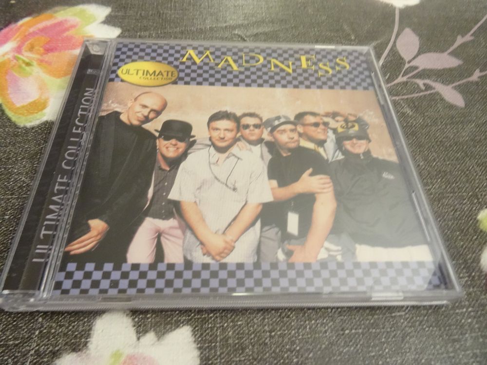 Madness - Ultimate Collection CD (Gebraucht) in Olten für CHF 4 – mit ...